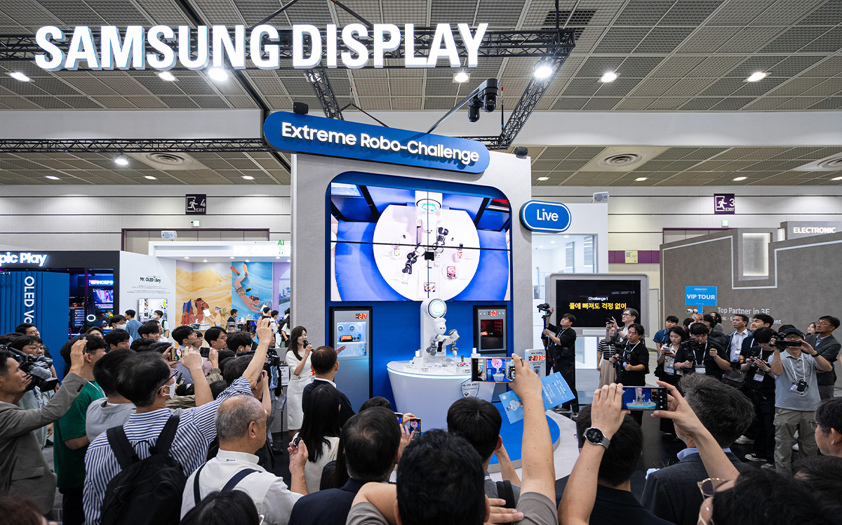 Cutting-Edge OLED Leading the AI Era! A Glimpse into Samsung Display's Exhibit at 'K-Display 2024'!